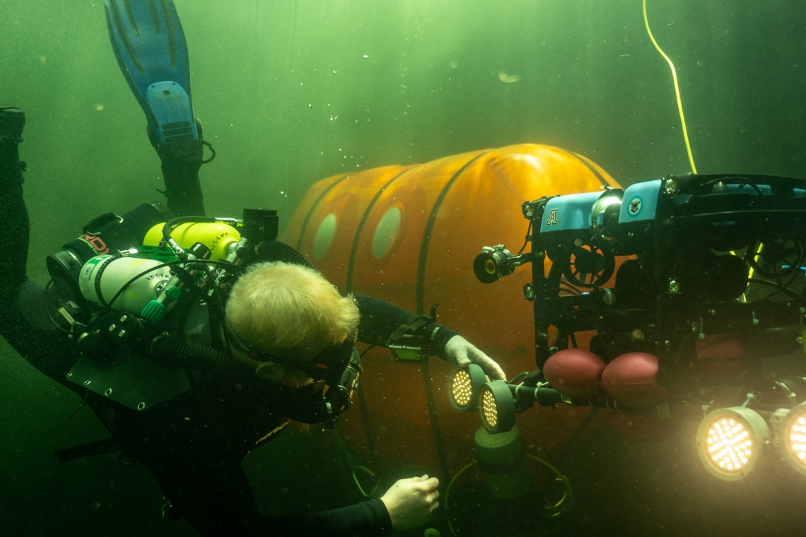 Professor completes first underwater camping trip at Biosphere 2 ...
